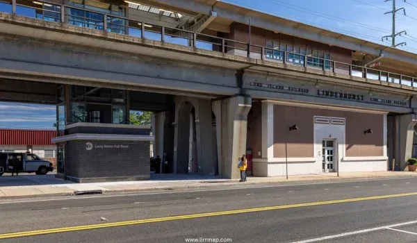 Lindenhurst LIRR Station: Schedule, Parking, Fares